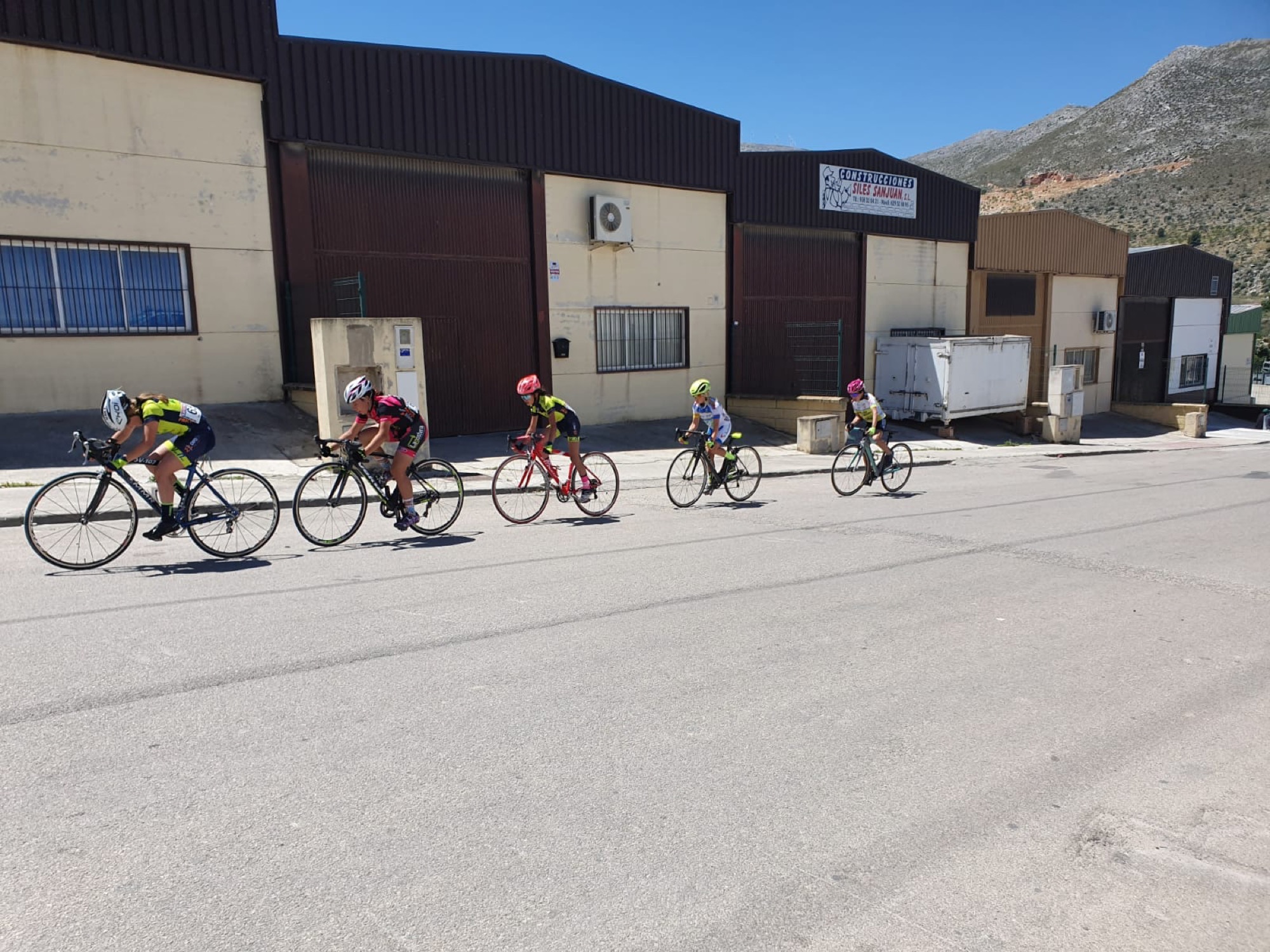 El ciclismo sanroqueño se hace visible en el CAREBA y en la Vuelta ...