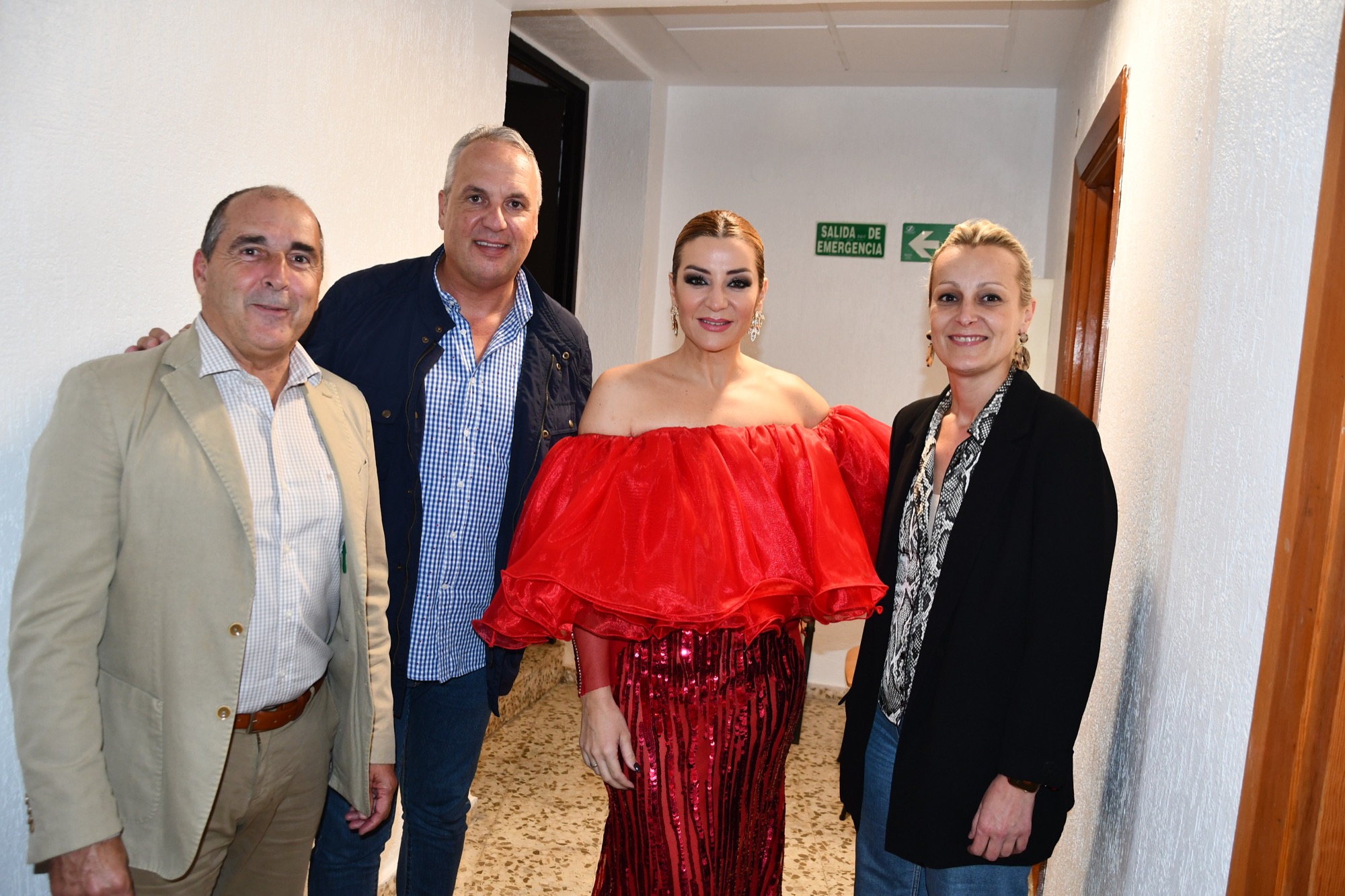 Emocionado homenaje de Erika Leiva a Rocío Jurado en el Galiardo | San ...