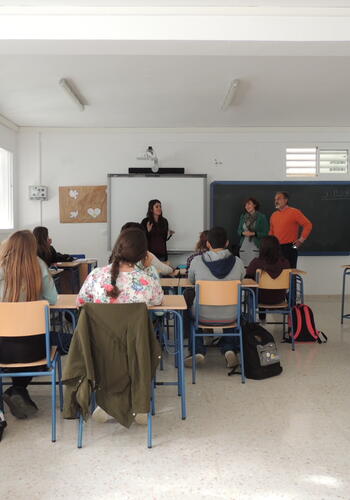 Alumnos del IES José Cadalso realizan un taller de prevención de la ...